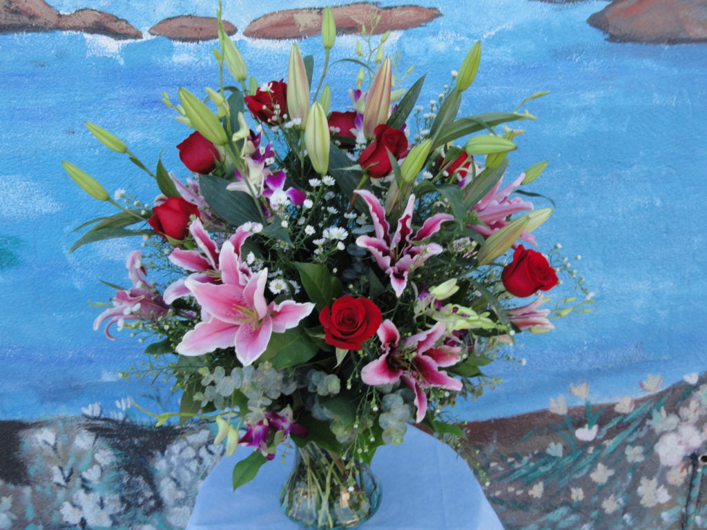 Mixed Flower Basket – Century Flowers